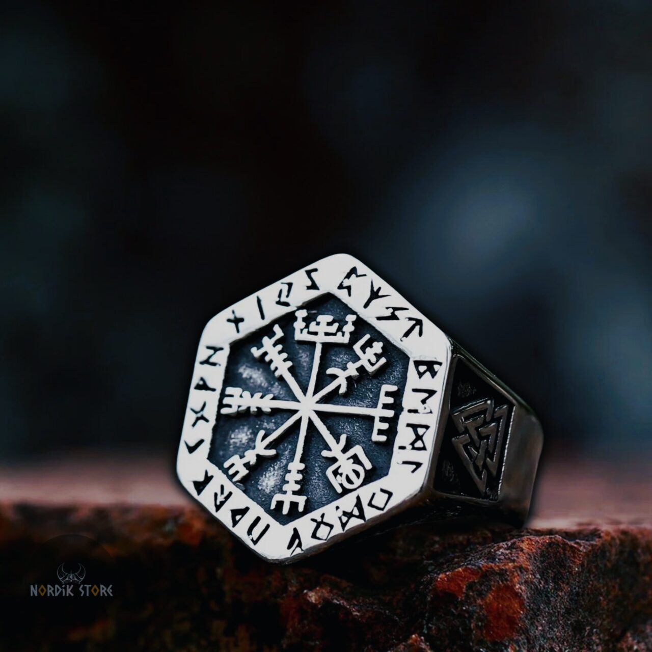 Rune Uruz - Symbole de Force et de Résilience